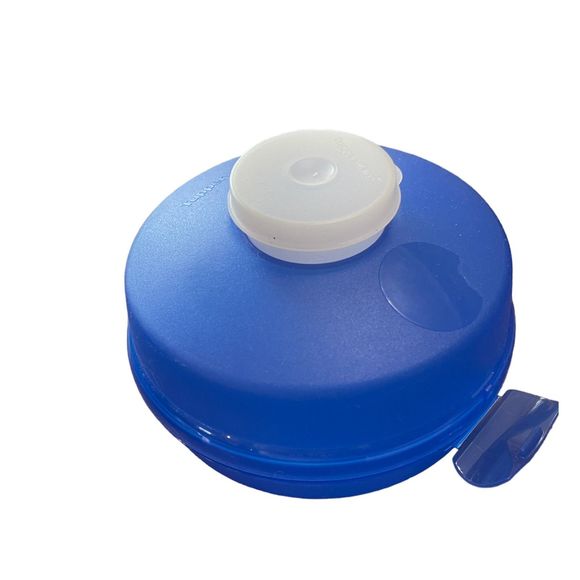 Tupperware | Dining | Tupperware Bagel Keeper Round Sandwich Lunch Box ...